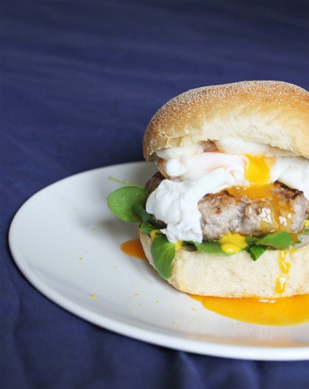 Festive Breakfast Burger | Tajinny.com