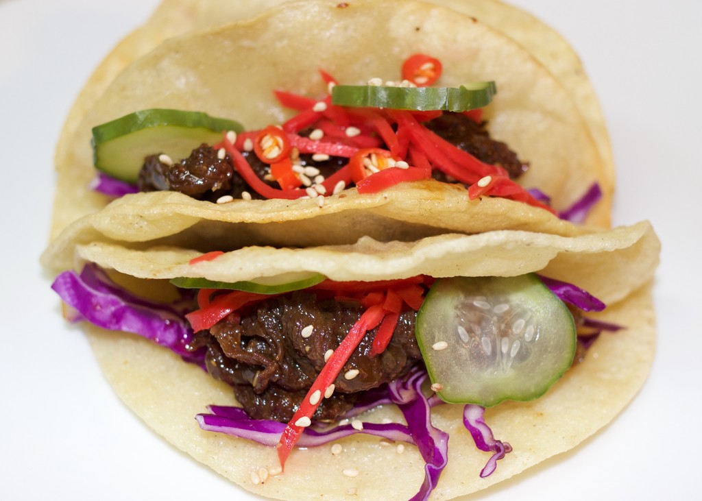 Korean BBQ Beef Tacos | Tajinny.com