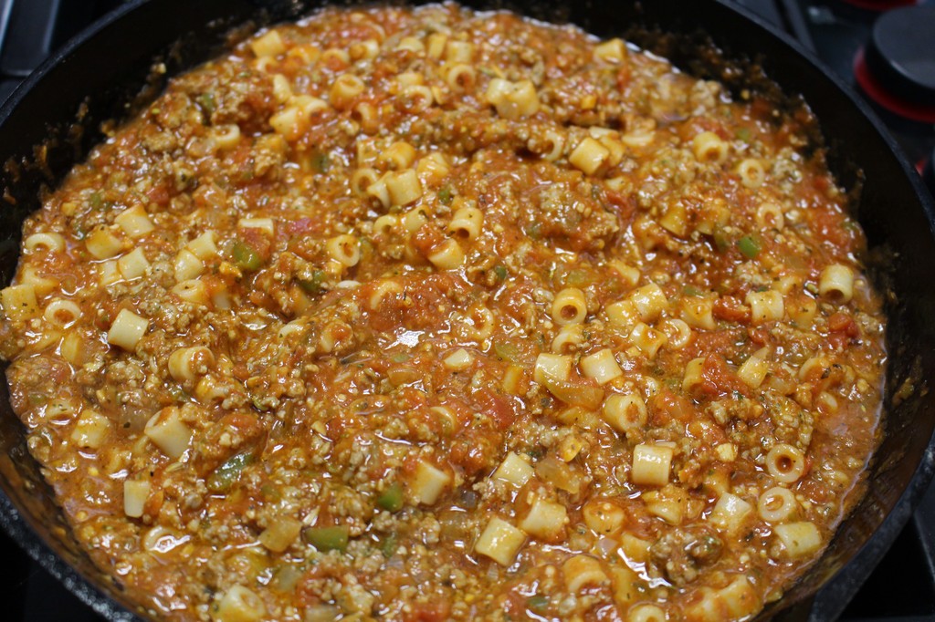 Lunch Lady Beef-A-Roni | Tajinny.com