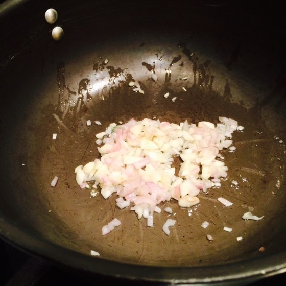 Cheesy & Creamy Stuffed Shells | Tajinny.com